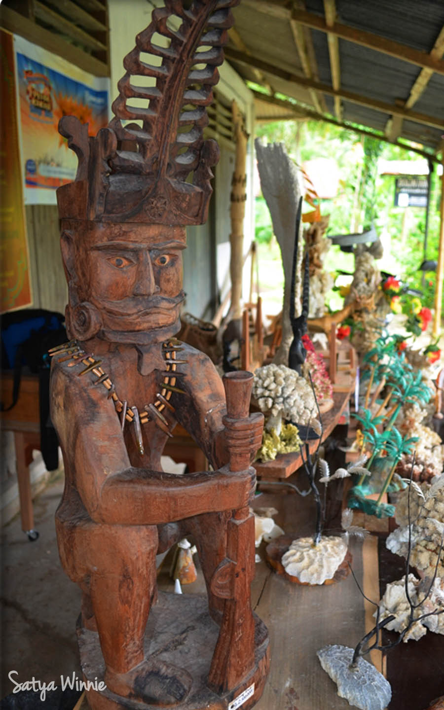Bu'ulolo Gallery. Best Souvenir Shop in Nias :) — Satya Winnie
