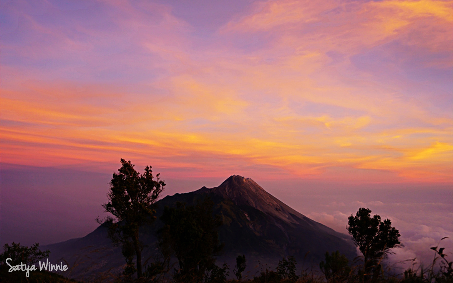 Gunung Merbabu via Suwanting, Jalur dan View-nya Sinting
